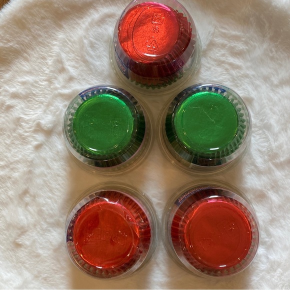 Reynolds | Holiday | 6 Reynolds Red Green Foil Baking Cups Liners ...